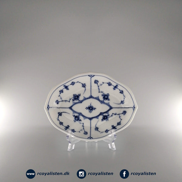 Royal Copenhagen Musselmalet Riflet Asiet (19 cm) - #1/429 – RCoyalisten.dk
